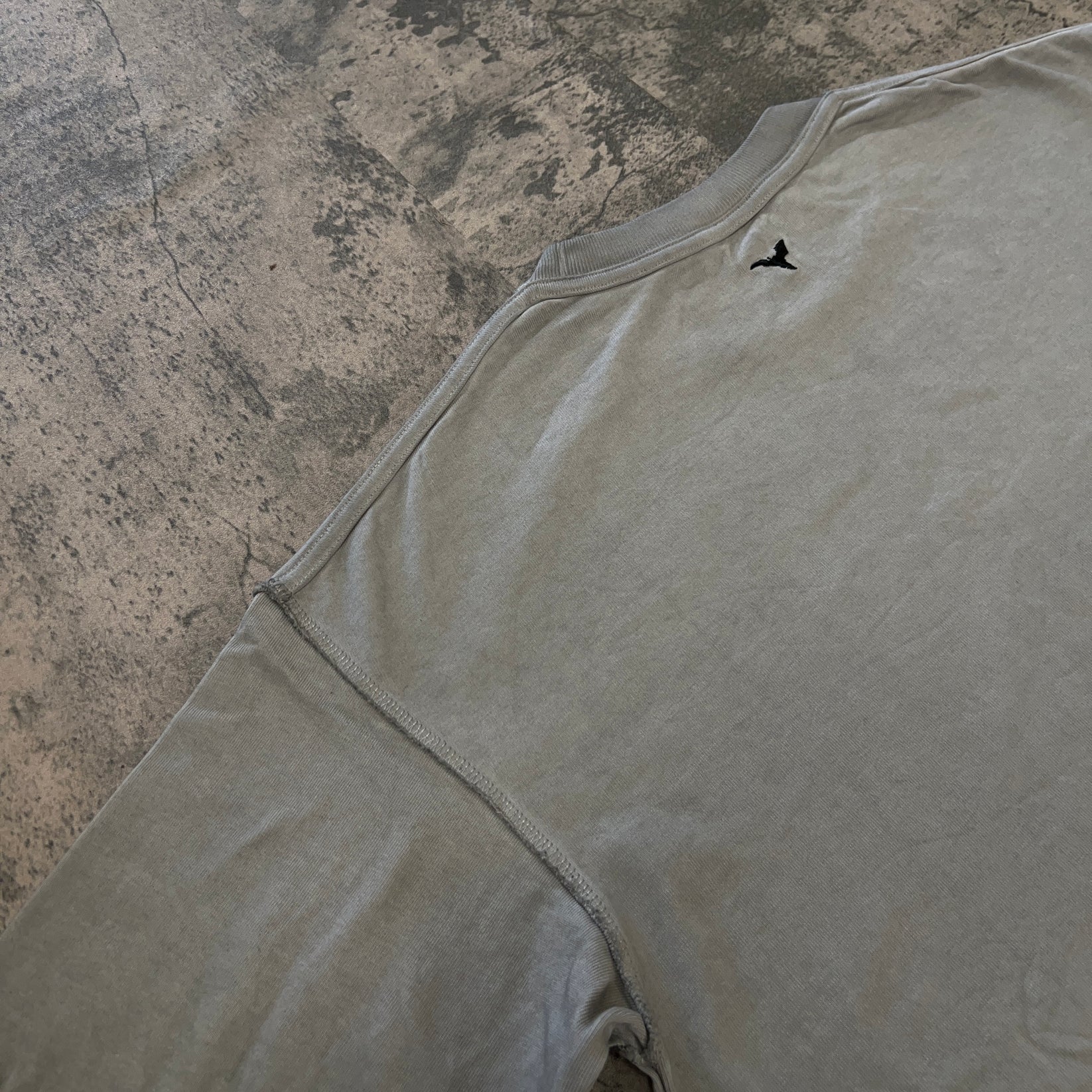 BLANK TEE (DYED GREY) – ditch
